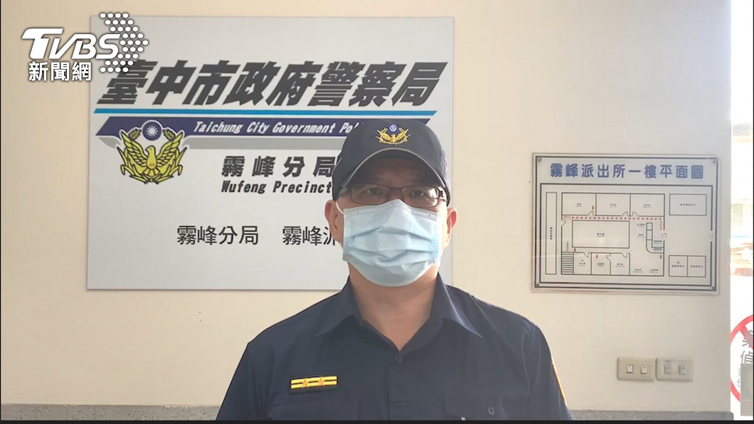 進口車狂「逼車、蛇行」 竟又拿鐵棍要砸車│TVBS新聞網