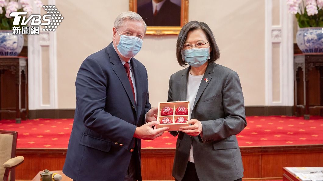 美議員4月才點名！華航宣布砸千億訂16架波音787│TVBS新聞網