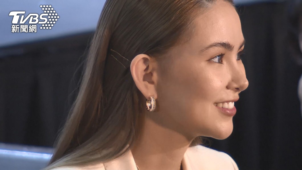 昆凌生完三胎喊封肚！大女兒彈琴、兒子演MV 喊出道太早│TVBS新聞網