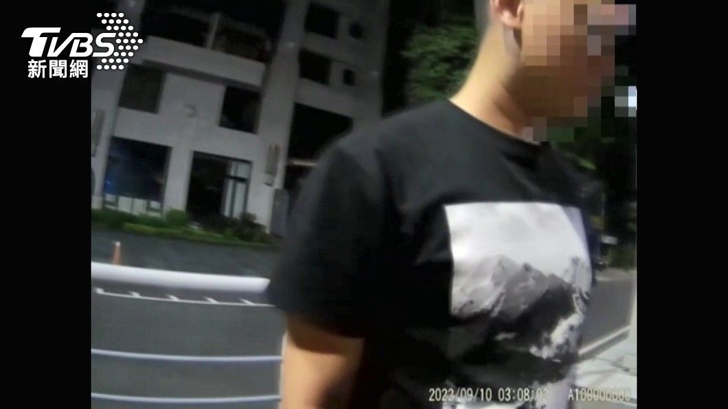 2週2次酒駕！ 無照男闖燈警尾隨3.2K 掏槍喝令熄火│TVBS新聞網