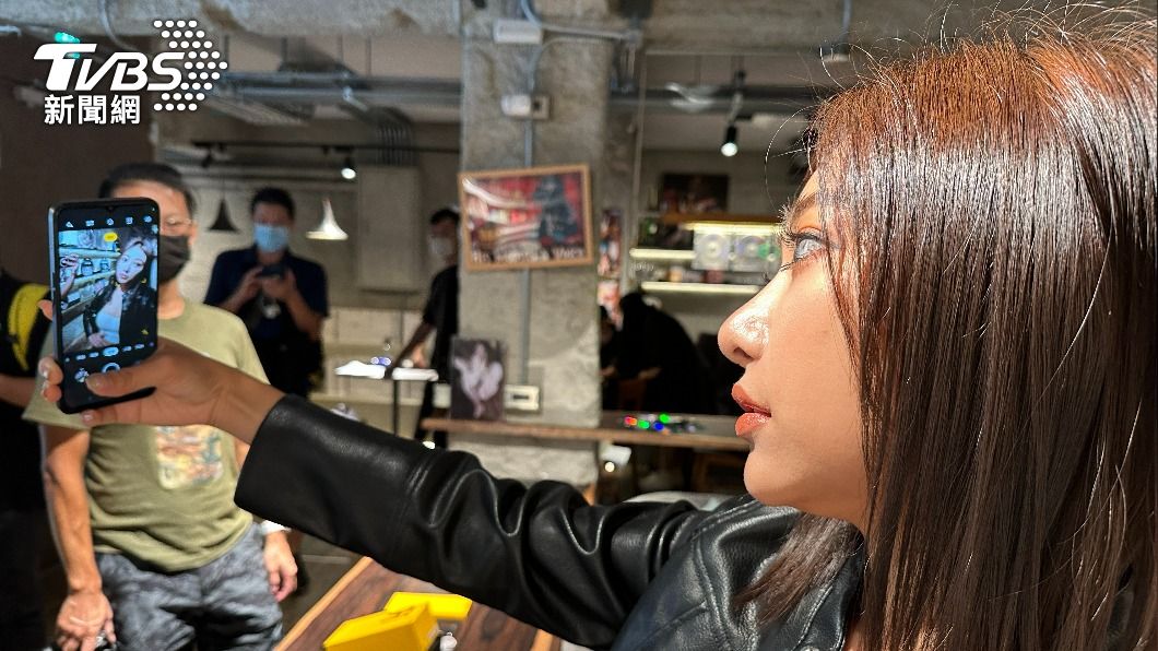 平價享旗艦機專屬功能 realme 9i 5G發表│TVBS新聞網