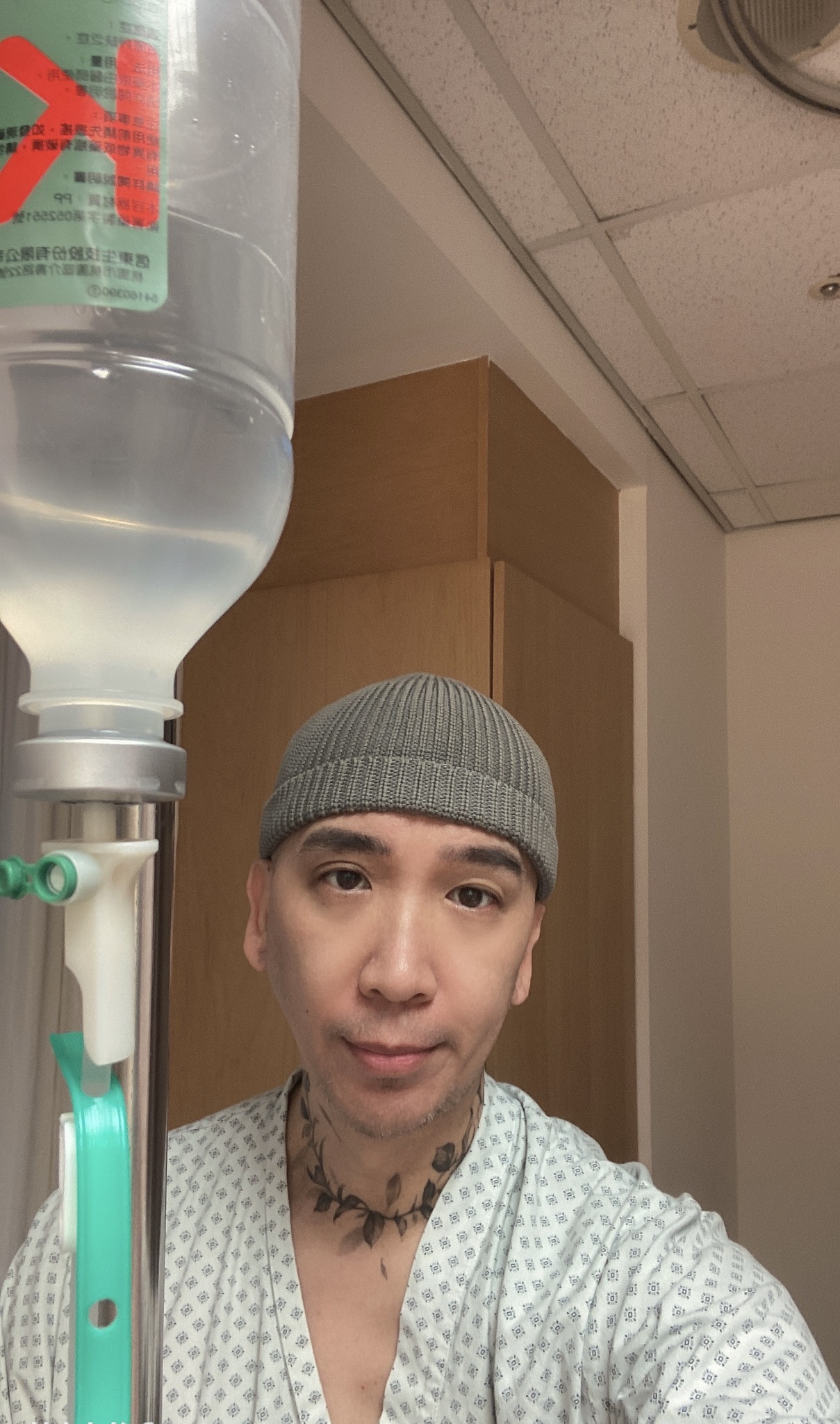 攝護腺癌3期！作家「漏尿包尿布」癌侵脊椎骨：生命怕剩2年│TVBS新聞網