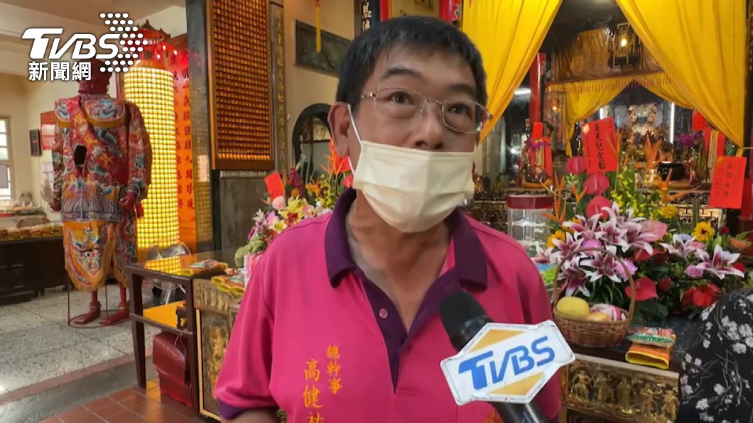 神明前不敬！男趁繞境疑伸鹹豬手 兩度非禮長髮女子│TVBS新聞網