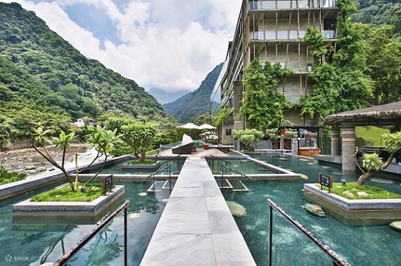 天涼了爽泡美人湯、做SPA！盤點全台8高檔溫泉飯店│TVBS新聞網