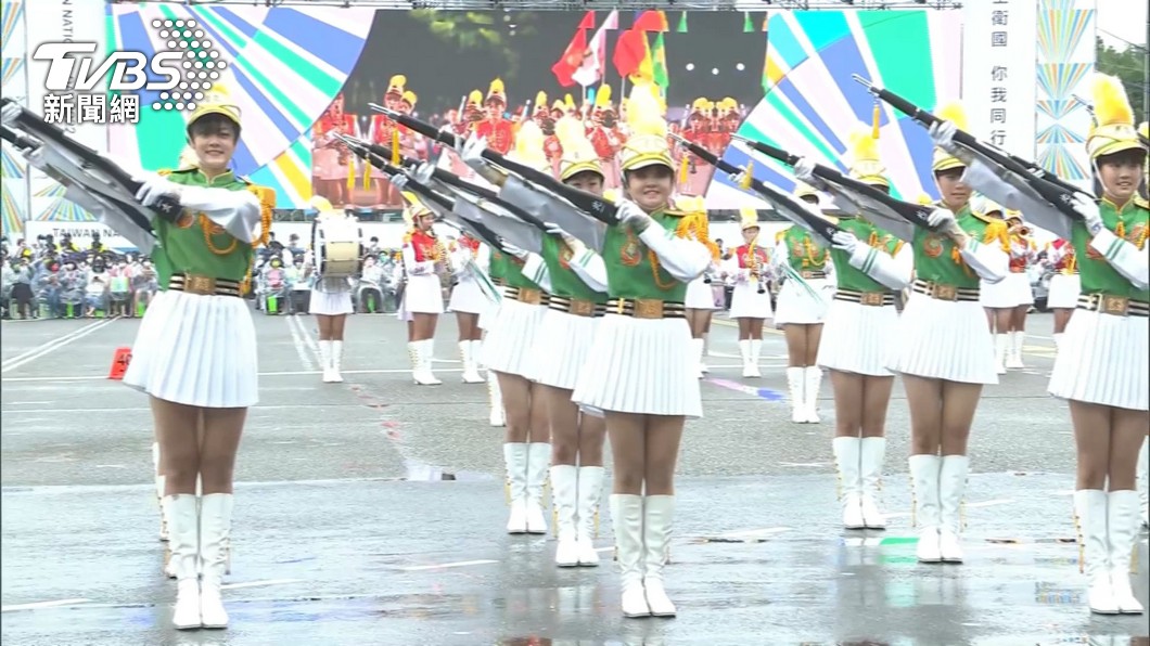 驚豔！北一女、橘色惡魔PK 台日高校國慶炫技│TVBS新聞網