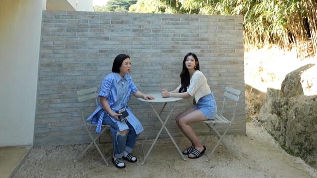 女團「IZ*ONE」崔叡娜空降實境秀 揪朴芝潤滾床畫面超仙│TVBS新聞網