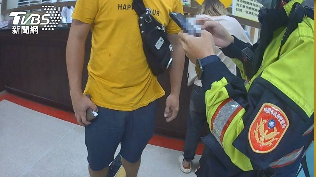 婦幼展傳媽淒厲哭聲！2歲兒「眼上吊、身僵硬」警開道送醫│TVBS新聞網