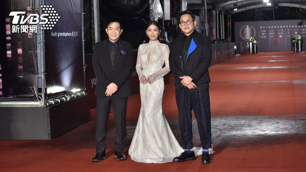 楊小黎穿4年內褲「3000萬房揹上身」 卓文萱禮服開中洞│金鐘獎│金鐘57│TVBS新聞網