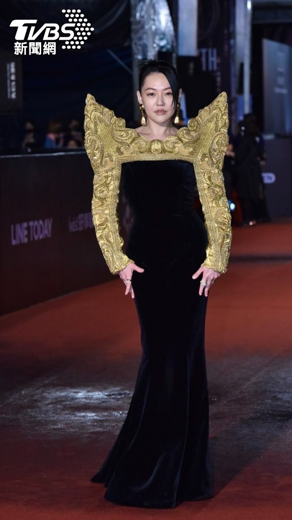 金鐘57／小S女王風範5美之冠 LuLu、趙岱新放送酥胸│TVBS新聞網