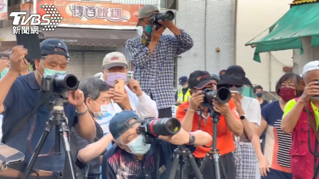 千年一遇！「月全食掩天王星」 高懸夜空逾1H│TVBS新聞網