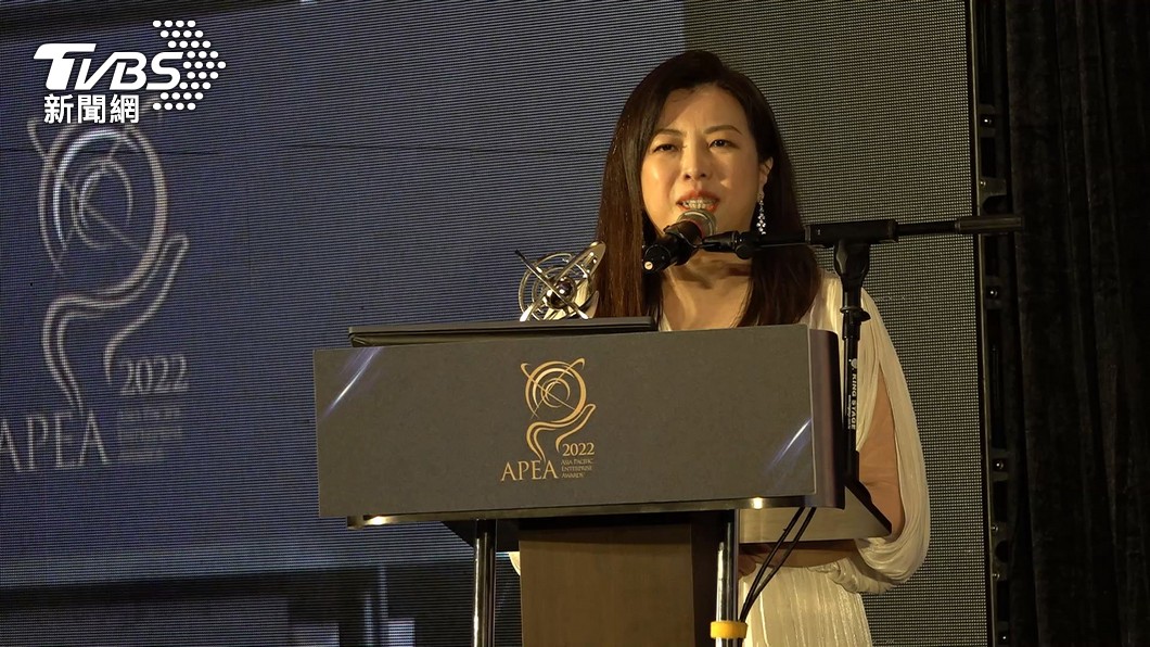 唯一媒體領導者！TVBS總經理劉文硯 獲APEA「卓越企業領袖獎」│TVBS新聞網
