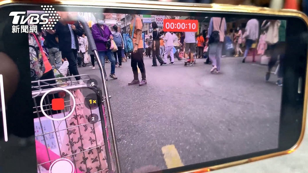 離我遠一點！陌生男遭控街上閒晃 鎖定「短褲男」跟拍│TVBS新聞網