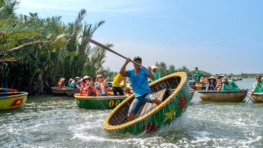 去這卡俗！易飛網峴港機＋酒6千有找 每團出發抽iPhone 14│TVBS新聞網