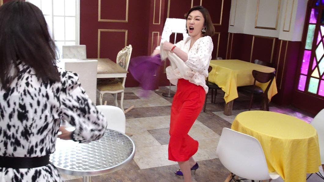 八點檔女星開餐廳遭鬧場！決定不忍了 拿抹布「怒甩客人巴掌」│TVBS新聞網