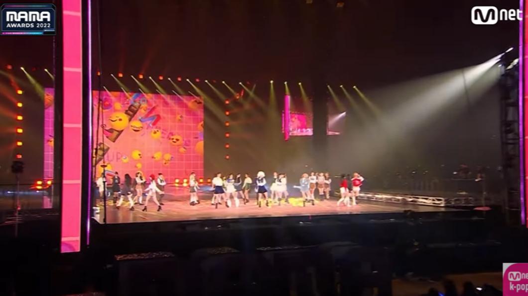 MAMA被批史上最糟！女團合作驚見「這景象」 網轟：社團成發？│TVBS新聞網