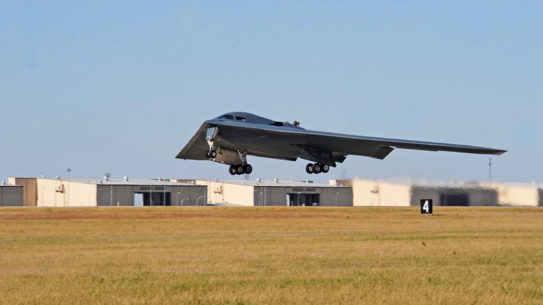 有片／因應北京威脅 美公開新型匿蹤戰略轟炸機B-21│TVBS新聞網