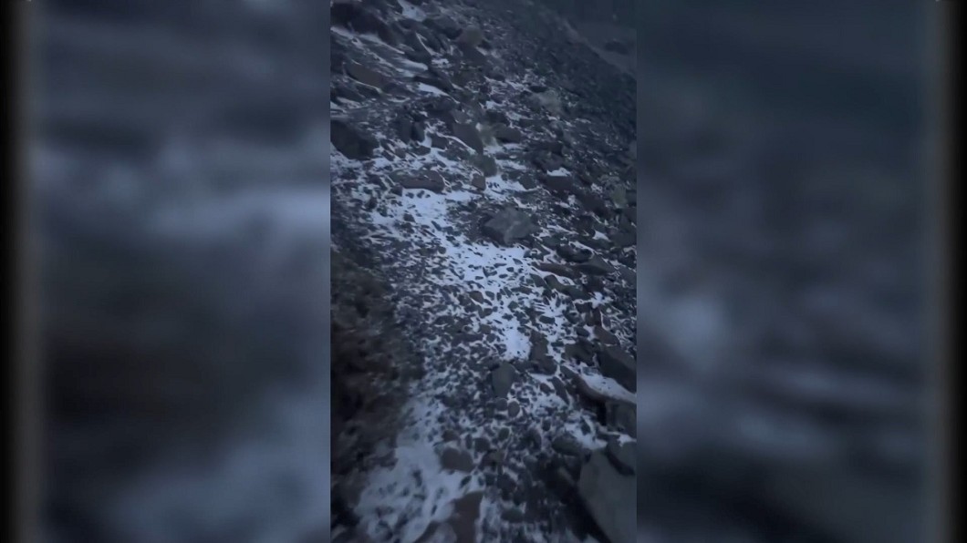 下雪了！雪霸國家公園飄瑞雪 積雪4至5cm│TVBS新聞網