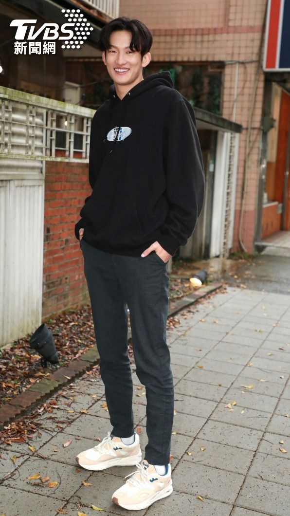 專訪／Jinbo打橄欖球韌帶斷裂、中指被踩歪 登《木曜》人氣爆棚│TVBS新聞網