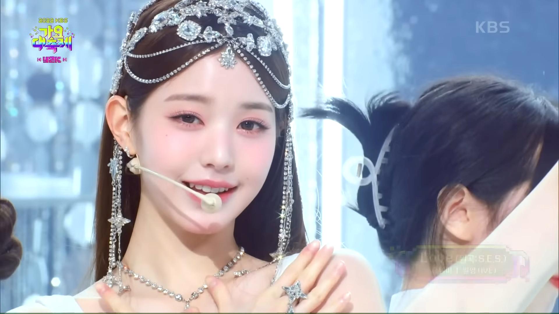 ITZY超低腰性感曲線跳辣妹名曲 男女偶像歌謠祭「險觸胸對撞」│TVBS新聞網