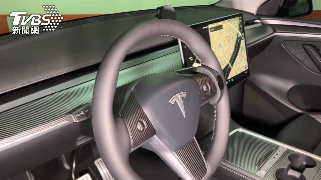 驚！新Model Y才開10分 「逆變器、馬達」竟壞│TVBS新聞網