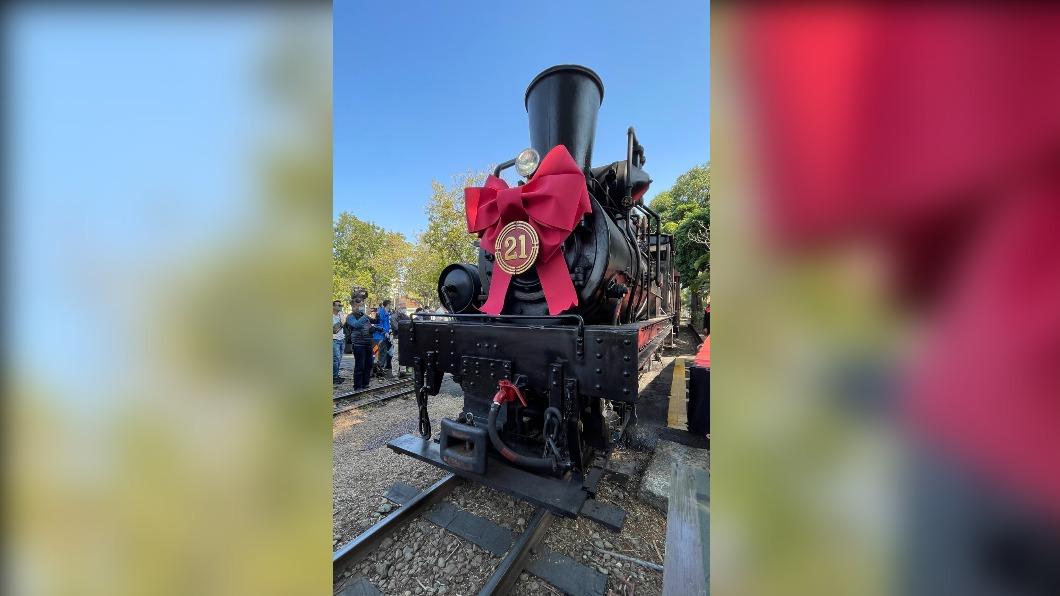110歲寶刀未老! 21號蒸汽火車頭復駛 塵封43年風華再現│TVBS新聞網