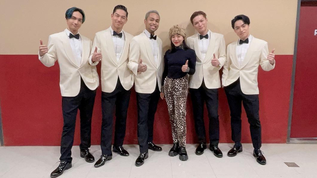 丁噹桃園跨年最怕這件事 同場AKIRA羞喊「像白馬王子」│TVBS新聞網