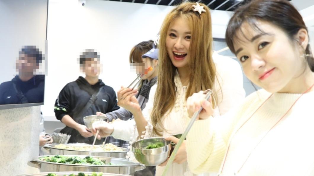 宋逸民聚會「4500元離譜菜色」曝 逼教友買單內幕全抖出│TVBS新聞網