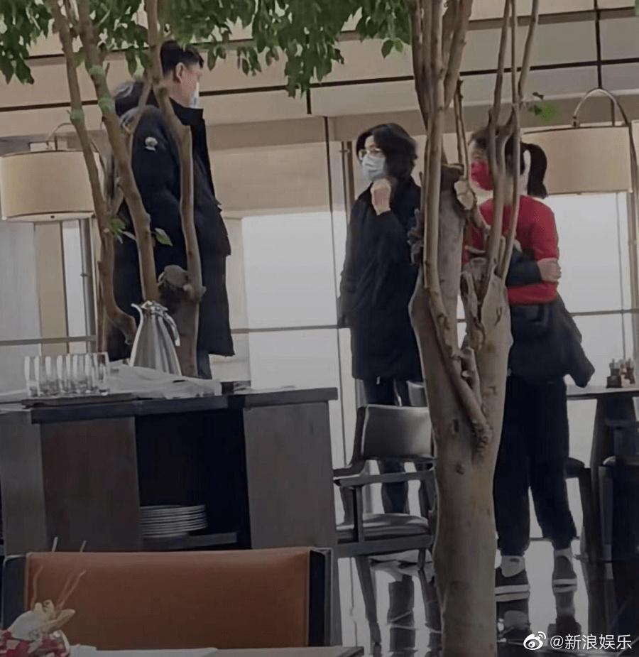 巨人基因太強！姚明12歲愛女 身高追平190公分老媽│TVBS新聞網