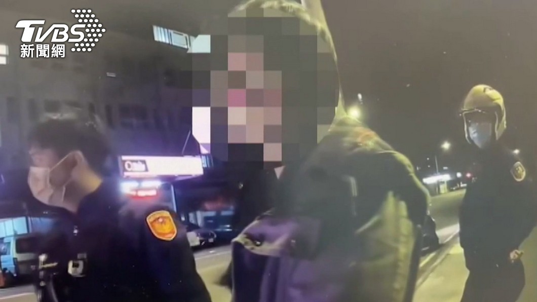 大媽裝少女！謊報18歲女兒身分 差太大秒識破│TVBS新聞網