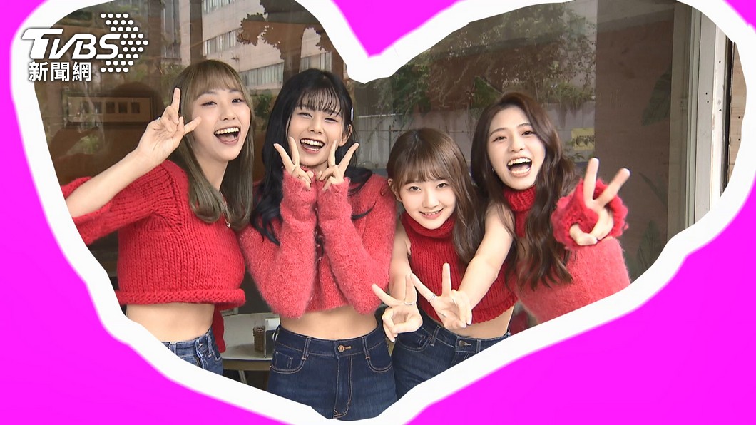 PINK FUN扮咖啡店長！ 致敬「蕭亞軒暴紅金曲」竟現代溝：原本沒聽過│TVBS新聞網