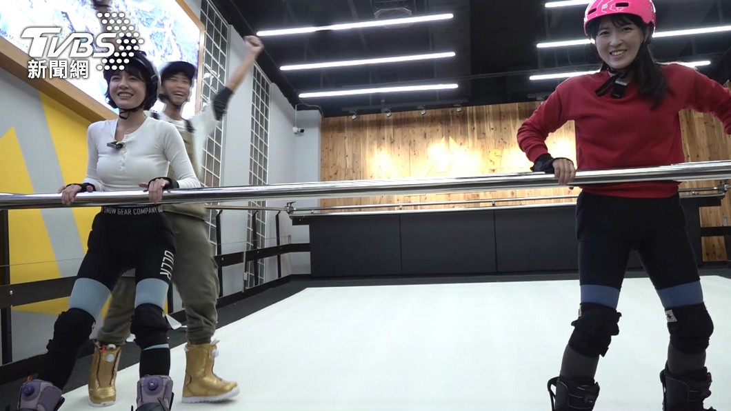 照過來！ 美女議員戴湘儀、山田摩衣PK滑雪│TVBS新聞網