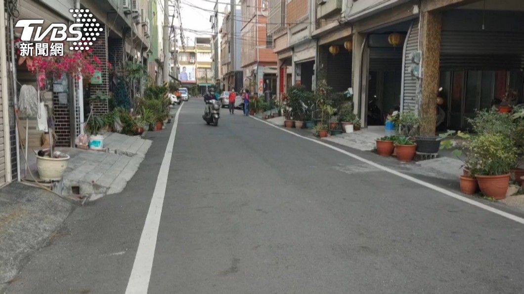 請給100元吃飯！自稱兄妹流浪 屏東東港挨家挨戶乞討│TVBS新聞網