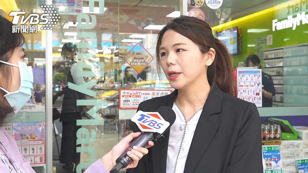 嗶卡神器助攻！ 鋼鐵人「反應爐」PK柯南「踢力球鞋」│TVBS新聞網