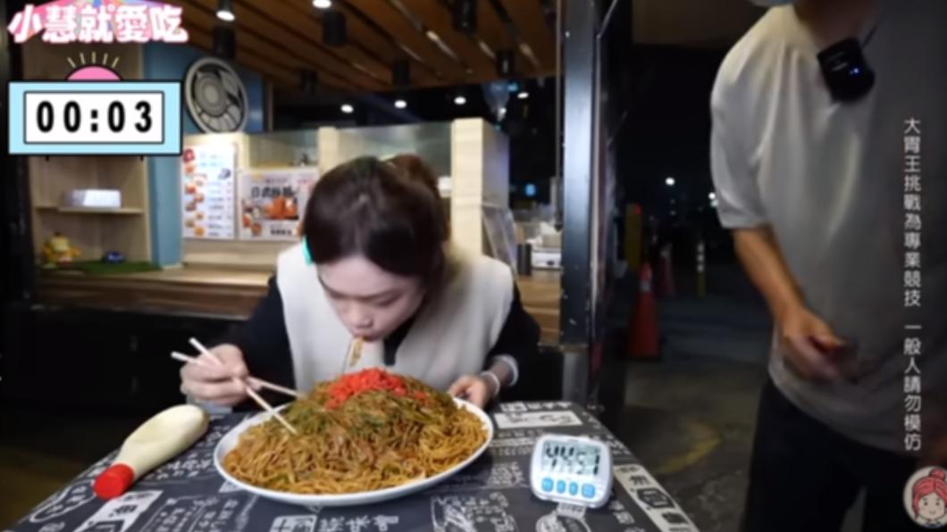 台灣女生奪日本大胃王賽亞軍 5分鐘吃下208碗蕎麥麵│TVBS新聞網