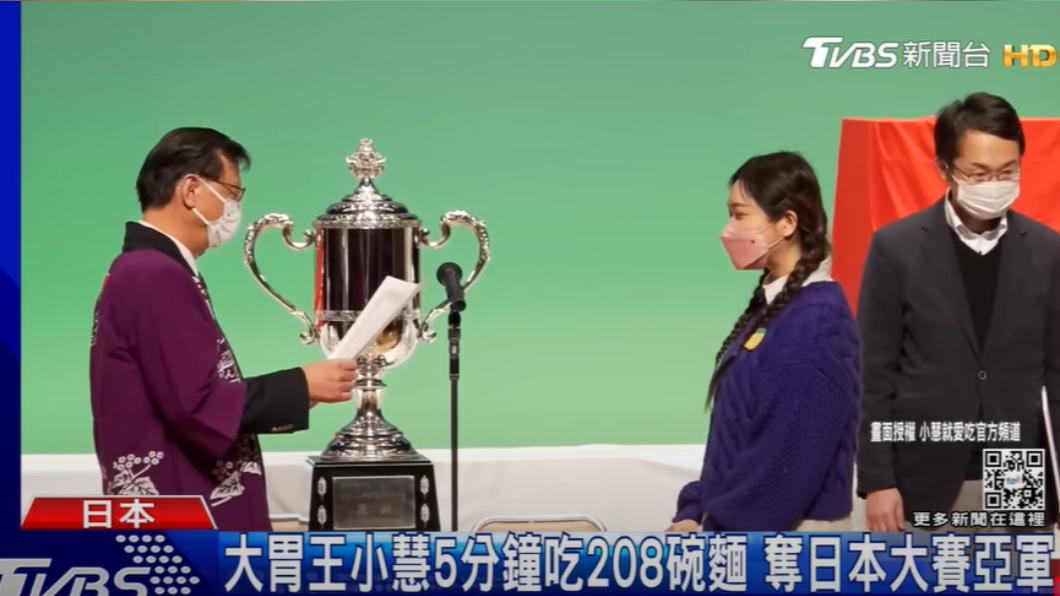 5分鐘嗑208碗麵！21歲大胃王小慧赴日奪獎 返台再戰美國選手│TVBS新聞網