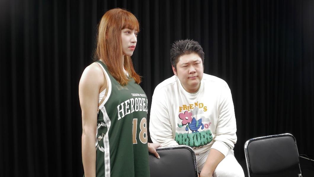 T1鬥毆事件還原！哈孝遠被疑帶風向開嗆 合體正妹Yami吸萬人看│TVBS新聞網