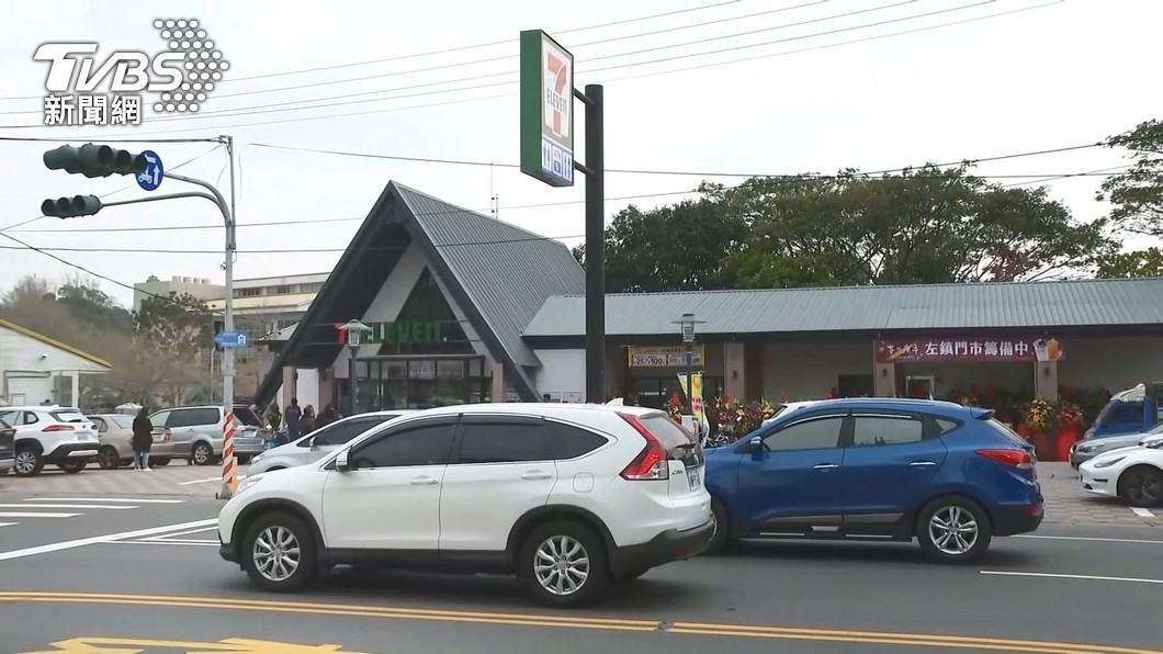 夯！台南左鎮首家超商生意爆棚 1天半營業額破20萬│TVBS新聞網