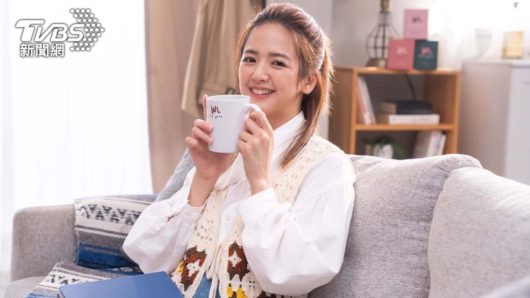 《加油喜事》WL Coffee開賣了！臧芮軒嗨喊：我沖給你喝│加油愛情│八點檔│林雨柔│TVBS新聞網