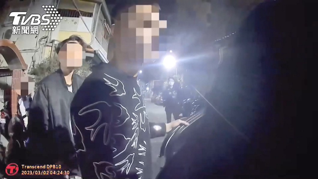 懷疑女友變心！男子凌晨攜槍撂人打傷情敵 下場GG了│TVBS新聞網