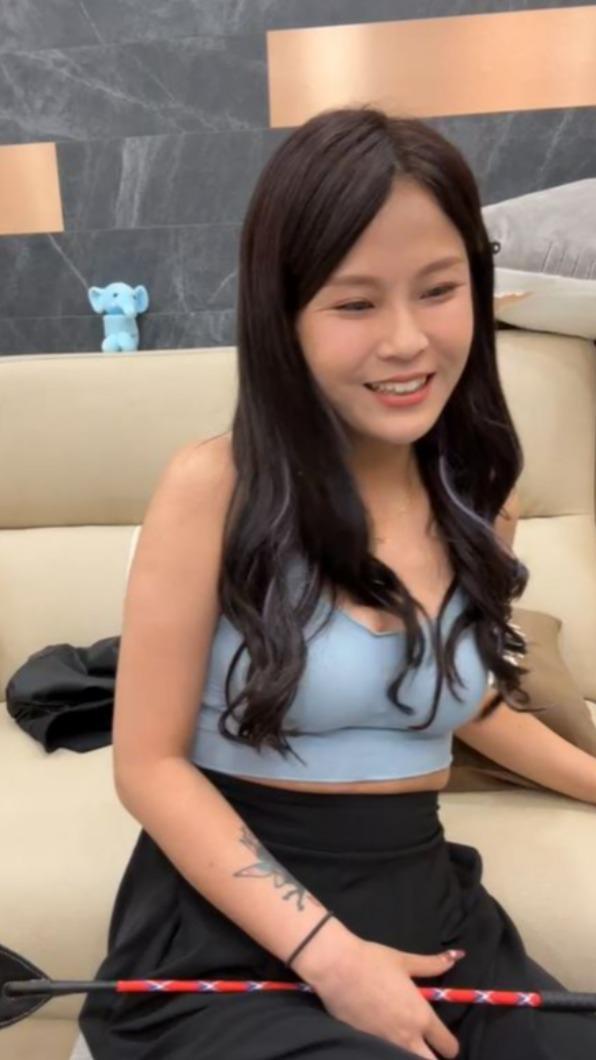 遭傳「跟小狼狗私奔」！丟丟妹開直播反擊 首揭離婚內幕：很受傷│TVBS新聞網