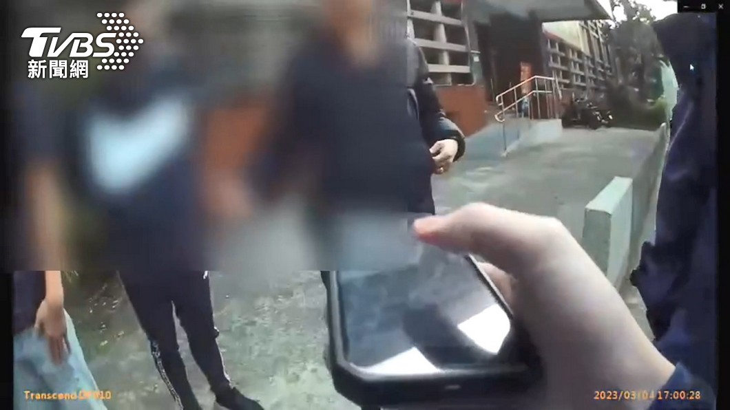 把「警」當擺飾！黑幫砸車又砸店 治安壓不住│TVBS新聞網