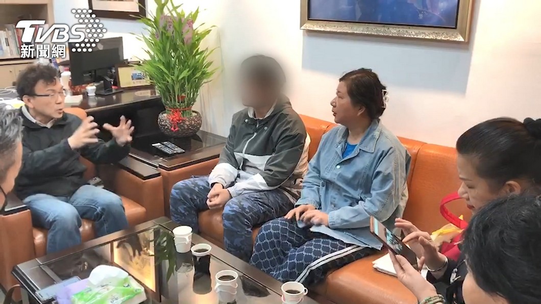 18歲成年新法BUG？ 台灣之子被迫離境│TVBS新聞網