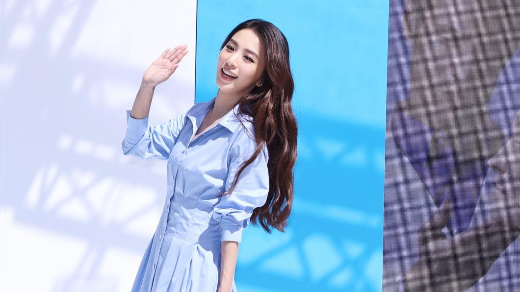 Selina和男友滑雪情趣曝光 Hebe竟聽到吃醋「我和歌迷一樣」│TVBS新聞網