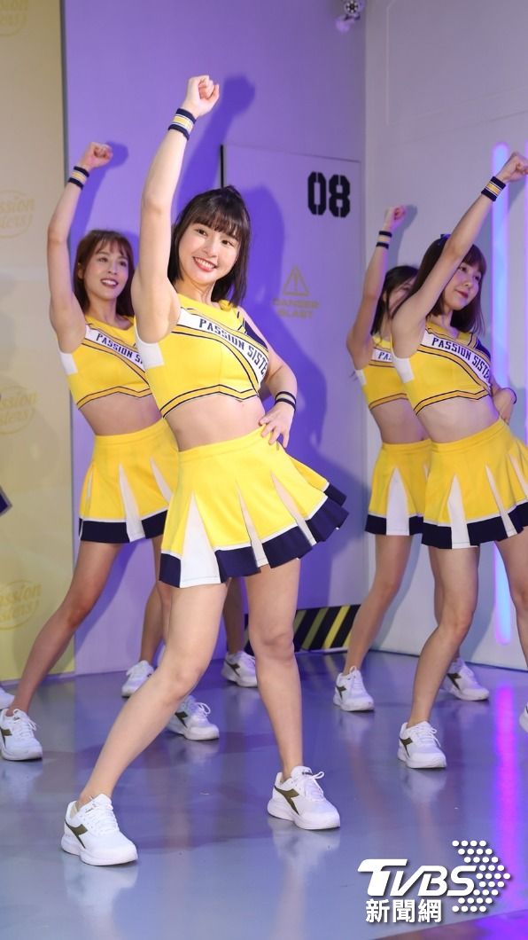 會跳到何時？峮峮甜笑給答案 前PS女孩「腰傷暫別1年」宣布回歸│TVBS新聞網