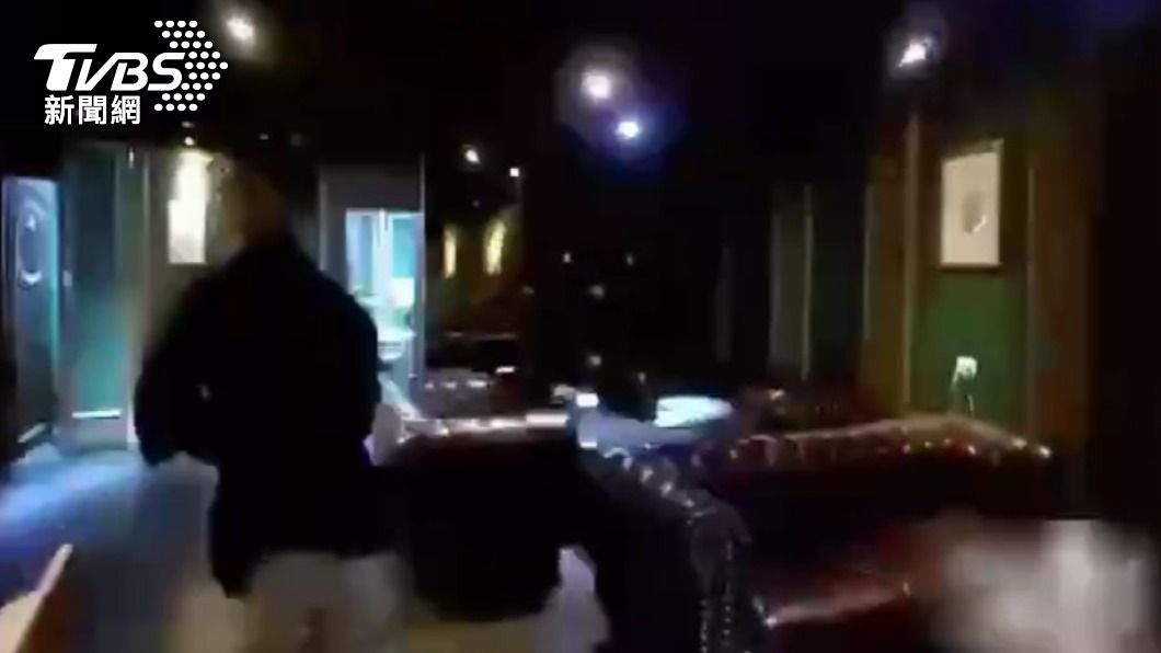 打通百坪地下室做百家樂賭場 53歲美魔女負責人盯場被逮│TVBS新聞網