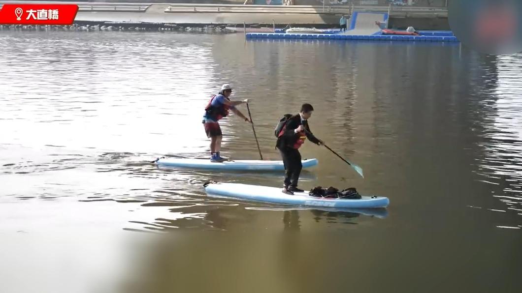 走水路「划SUP渡河」上班 呱吉實測：40分到內科│TVBS新聞網