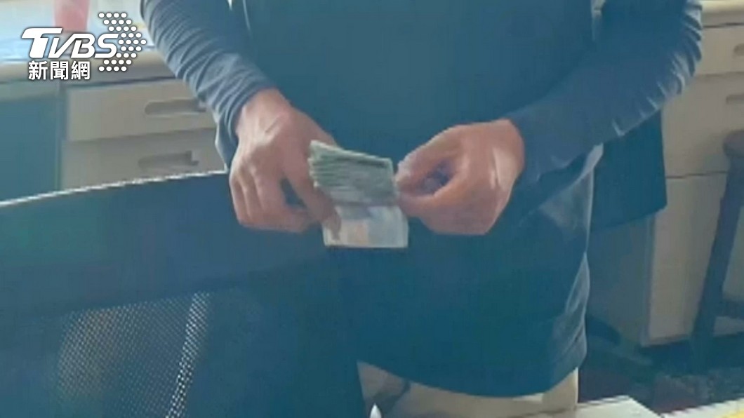 拉鍊沒關 阿兵哥買重機41萬買車錢噴了險GG │TVBS新聞網