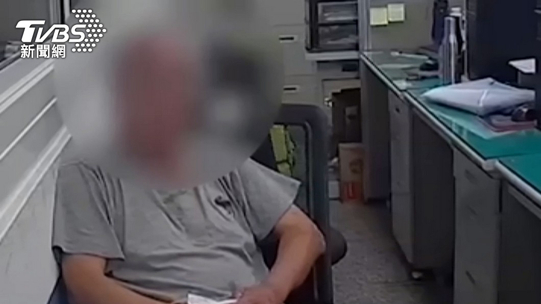 阿SIR就是他！吃臭豆腐不付錢 拍桌發酒瘋│TVBS新聞網