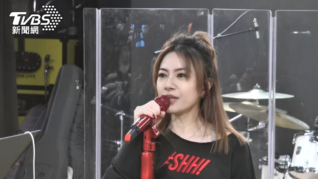 Ella參加「浪姊4」回台露美背辣翻 猜對Selina小腰果是男寶│浪姐4│賈靜雯│男寶寶│TVBS新聞網