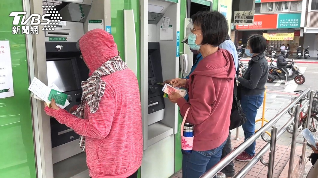 錢勒？郵局ATM領6千「剩明細」 疑機器系統故障│TVBS新聞網